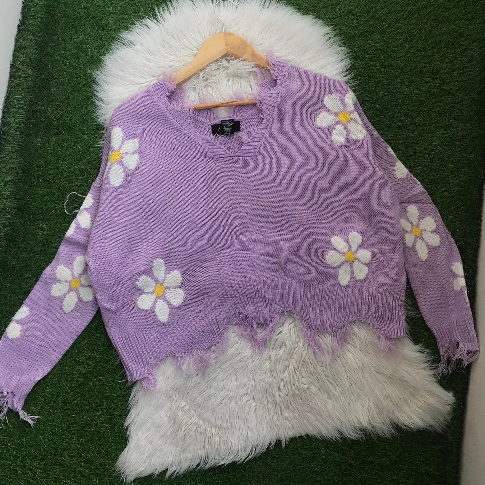 Sweater – PreLoved Things